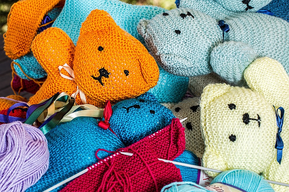 10 Fun and Kid-Friendly Knitting Projects – Hobbies Together